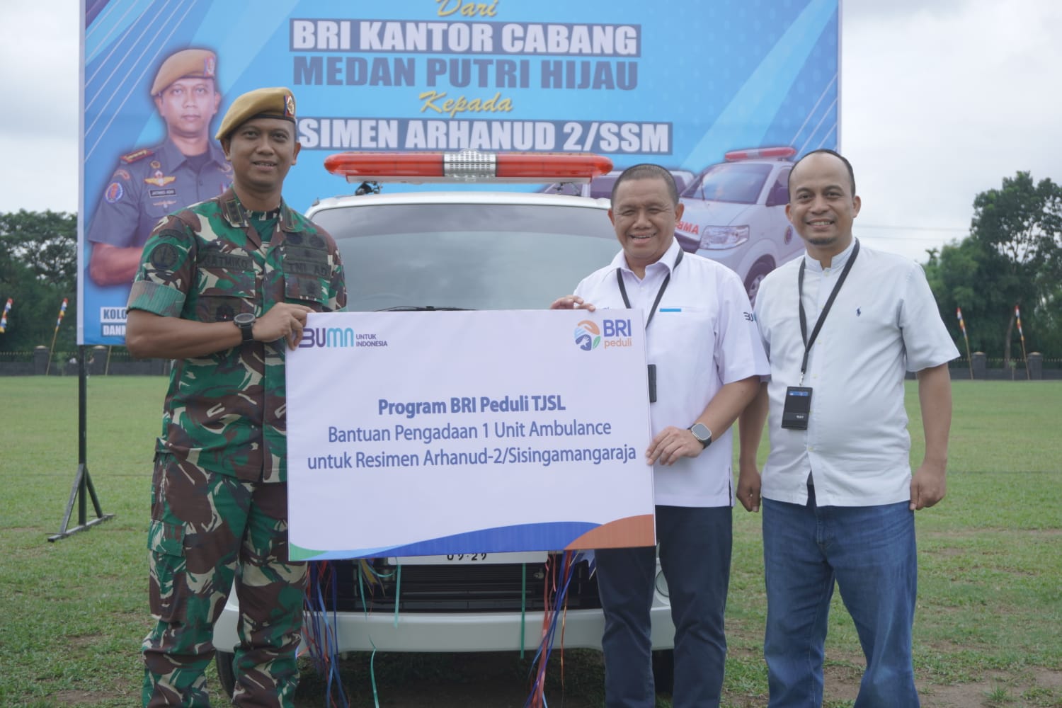 BRI Branch Office Medan Putri Hijau Serahkan 1 Unit Ambulance Kepada ...