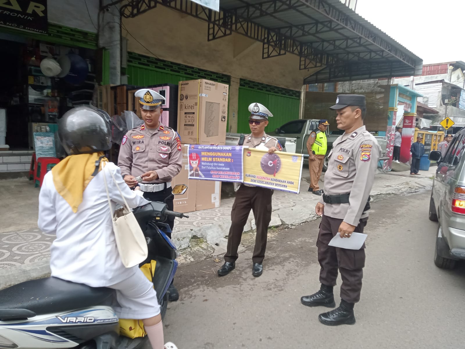 Operasi Keselamatan Rinjani 2025, Satlantas Polres Dompu Gencar Edukasi Masyarakat Tertib ...